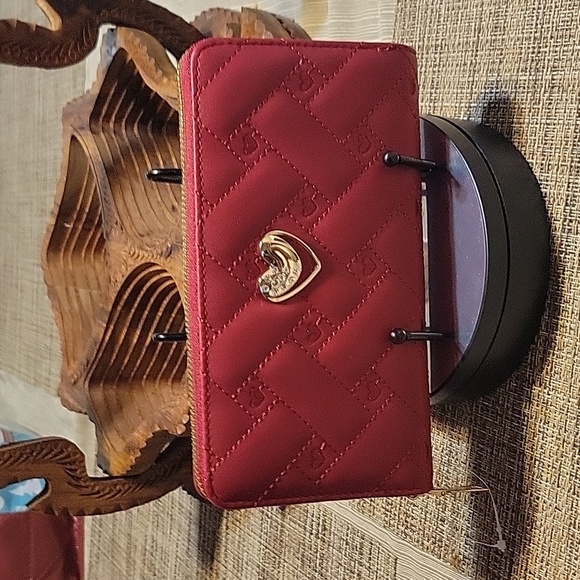 unbranded | Bags | Red Nwt Heart Wallet | Poshmark